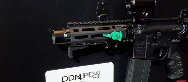 丹尼尔防务公司DDM4 PDW 短小精悍 专为300 BLK弹药量身打造