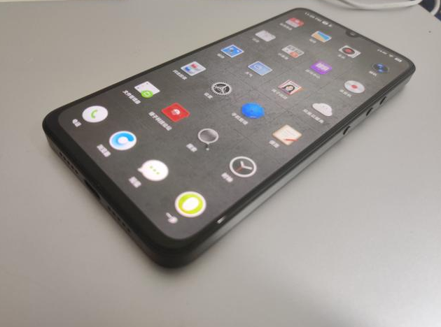 骁龙855plus+4800万三摄，颜值很高，看完价格入手毫不犹豫__财经头条