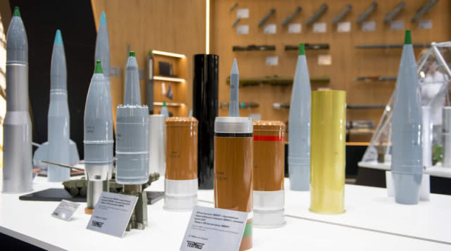 事实还是“自欺欺人”？俄军采购新穿甲弹，能轻松穿透美军坦克|穿甲弹|弹芯|坦克|俄军|脱壳穿甲弹_新浪新闻