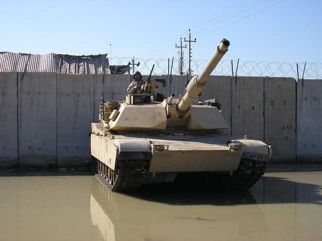 事实还是“自欺欺人”？俄军采购新穿甲弹，能轻松穿透美军坦克|穿甲弹|弹芯|坦克_新浪新闻