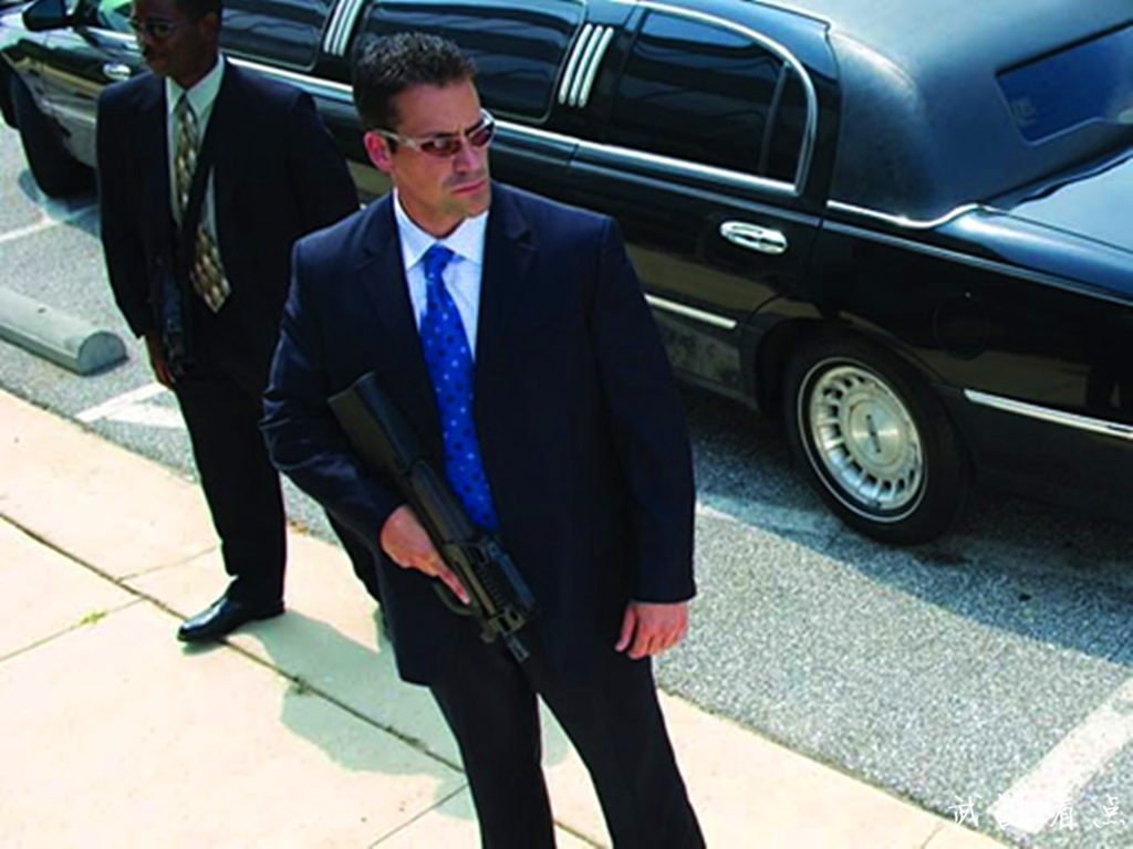 军事丨比利时P90冲锋枪，因种种原因，始终未能大规模装备|北约_新浪新闻