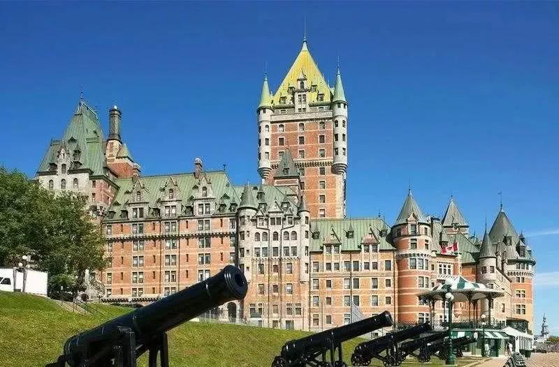 魁北克市是加拿大第一座城市