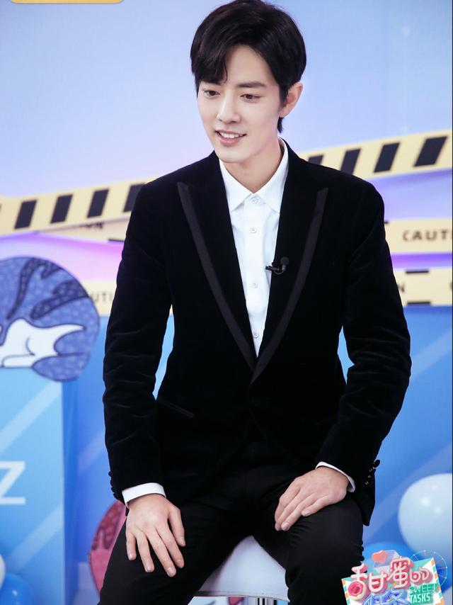 183cm肖战和189cm刘宇宁，仗着腿长任性挑战黑西装造型，谁更有范|肖战|刘宇宁|造型_新浪新闻