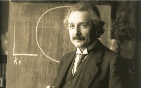 爱因斯坦为何会在黑板写下6-3＝6？他算错了还是发现了什么秘密？