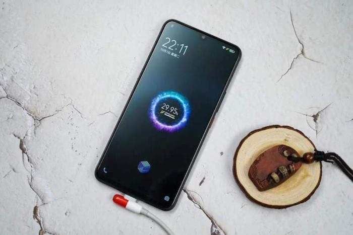顶配的vivo价格跳水，12GB+33W快充，还搭载了骁龙855 Plus__财经头条