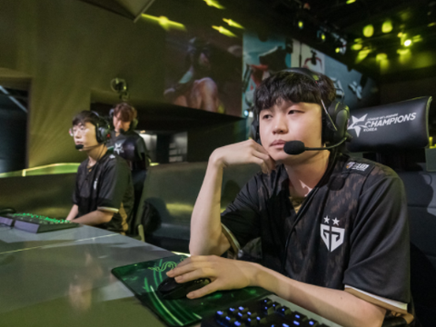 BDD谈LCK前三中单：Faker的运营最强，我比Chovy更团队|战队|比赛|选手_新浪新闻