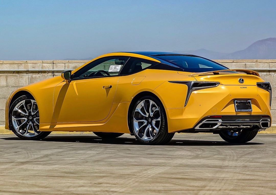 雷克萨斯LC级实车 流畅的运动感-新浪汽车