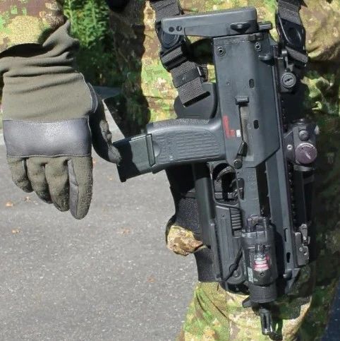 堪称HK精品的MP7，如今为何却“销声匿迹”？｜轻武专栏|步枪|防弹衣_新浪新闻