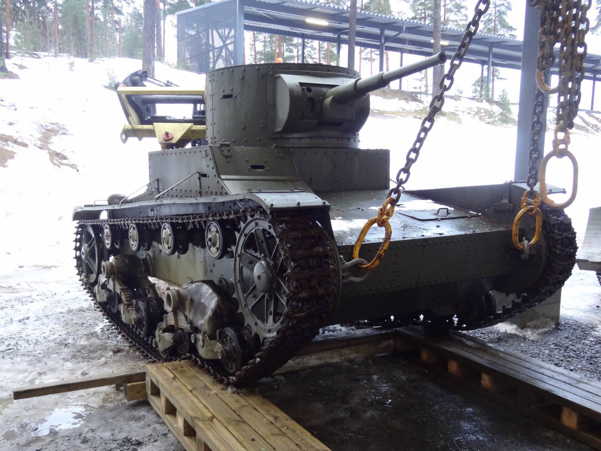 T-28牵引豹2A4？|坦克|赫尔辛基|装甲兵_新浪新闻