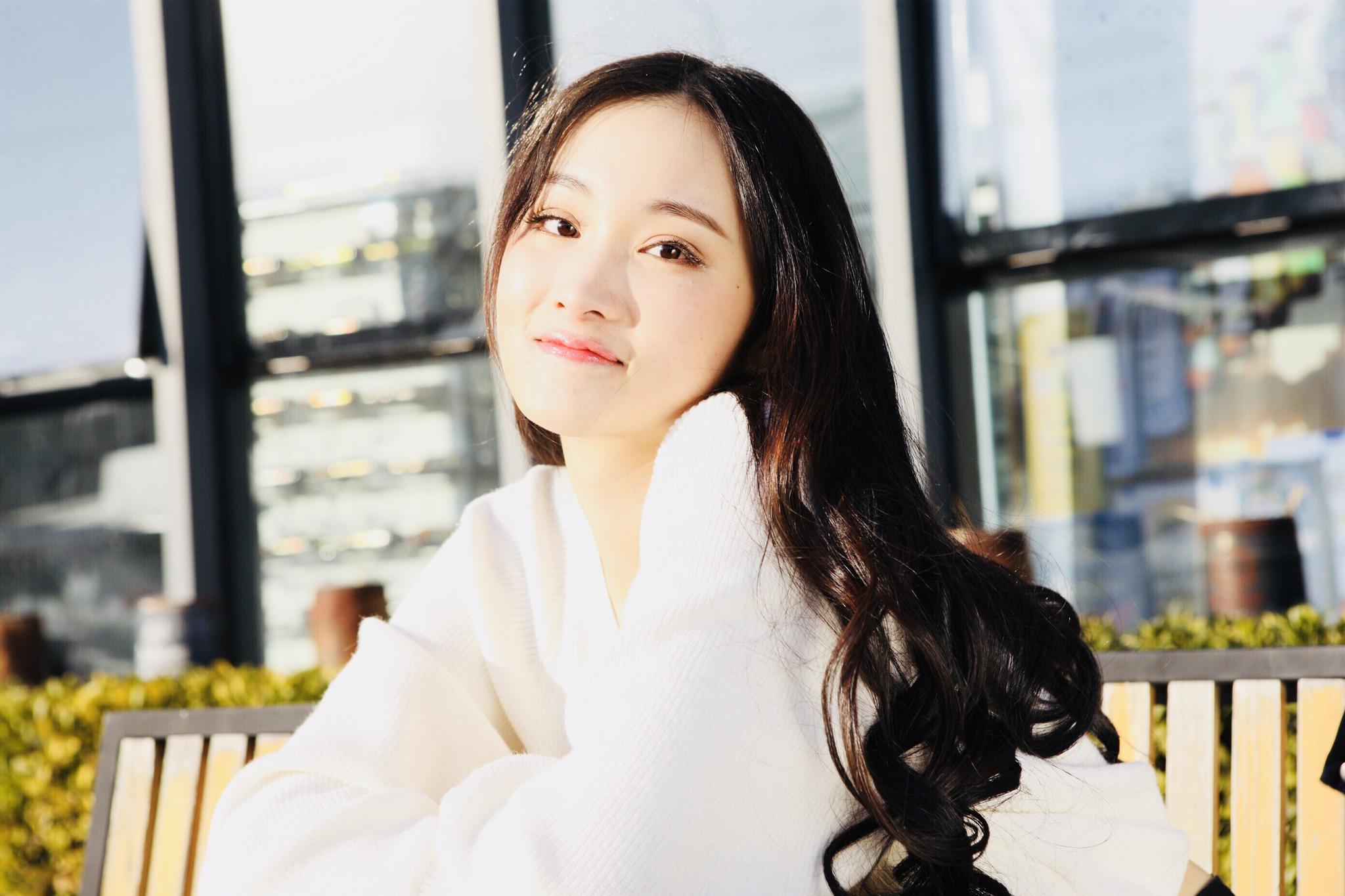 校花美女 身高167 体重44kg 上海戏剧学院 特长声乐表演钢琴 待播作