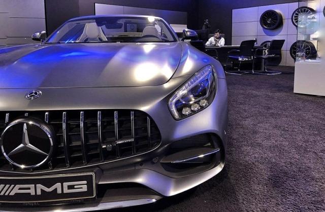 奔驰AMG GTC, 一台动力配置稍低的便宜版GT R
