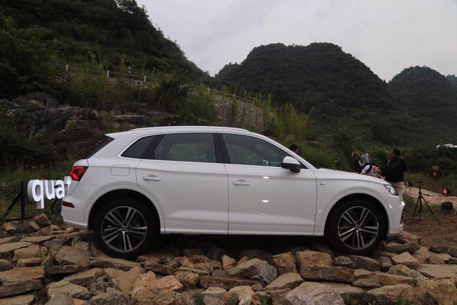 全新奥迪Q5L上市 售价39.28-51.70万元-新浪汽车