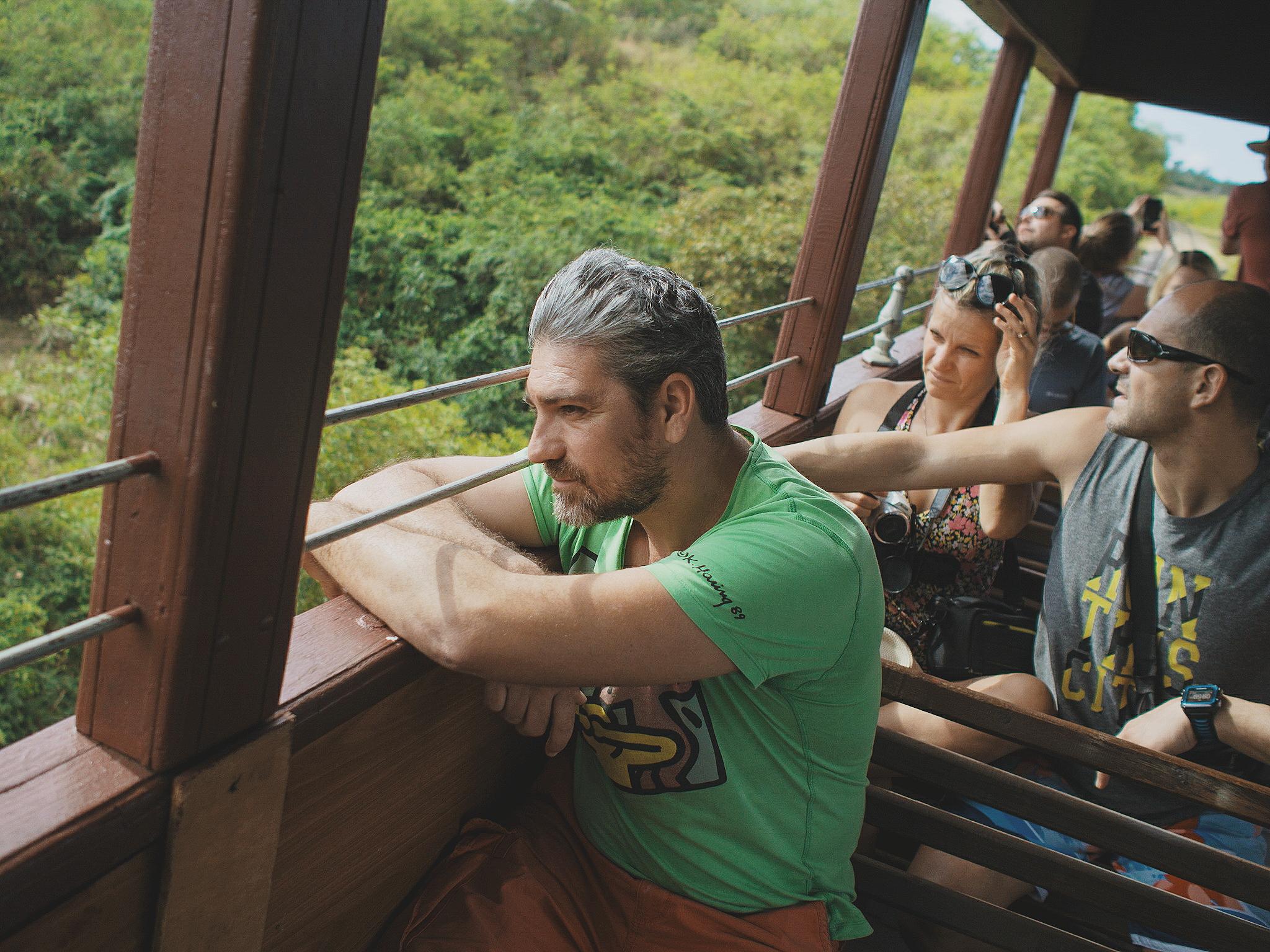 2018古巴游记|特里尼达 小火车九点从Casa走路去火车站说实话探途地|小火车|特里尼达|乘务员_新浪新闻