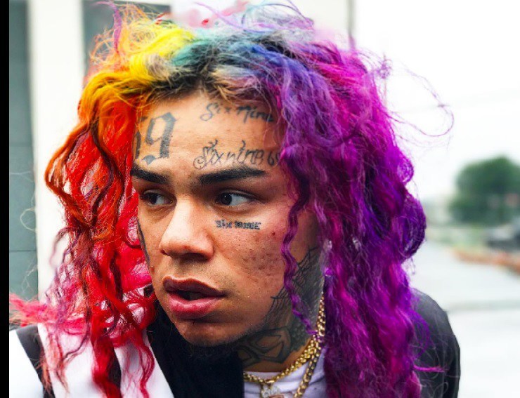 美国备受争议的网红说唱歌手6ix9ine|网红|说唱|粉丝|前科|成年人_新浪新闻