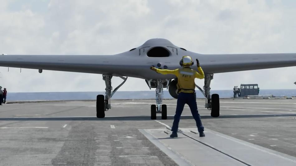 远超东风21D！解放军新杀器亮相，可逼迫航母后退四千公里|东风|弹道导弹|航母_新浪新闻