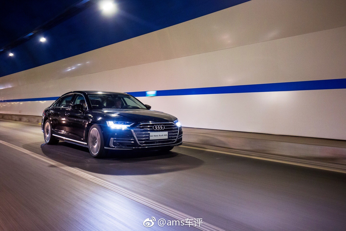 全新第四代（D5）奥迪A8L上市发布会今晚（4月8日）正在三亚举行中