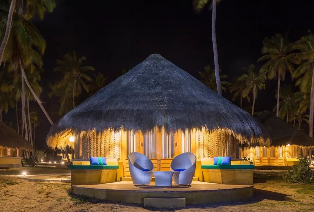 Jetwing Surf：白沙滩的草屋下，星辰为伴，一起听海浪的声音！|白沙滩|斯里兰卡|酒店_新浪新闻