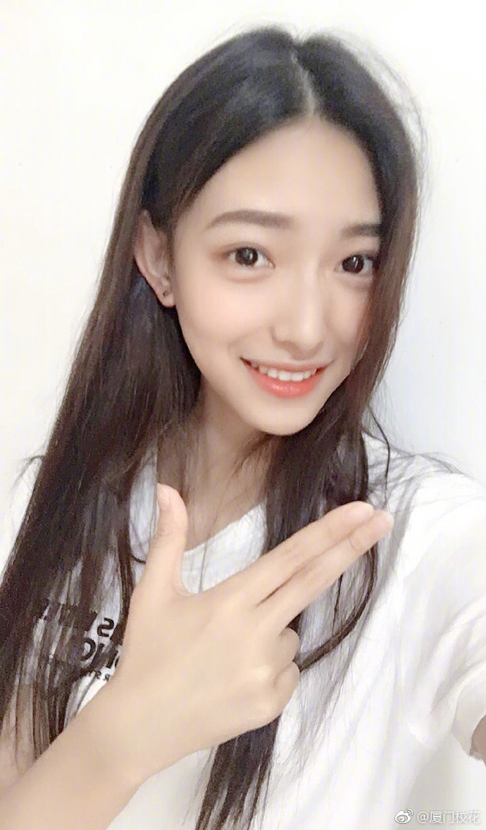 00年，就读于北京电影学院2018级，身高172cm，来自辽宁沈阳|北京电影学院|就读|身高_新浪新闻