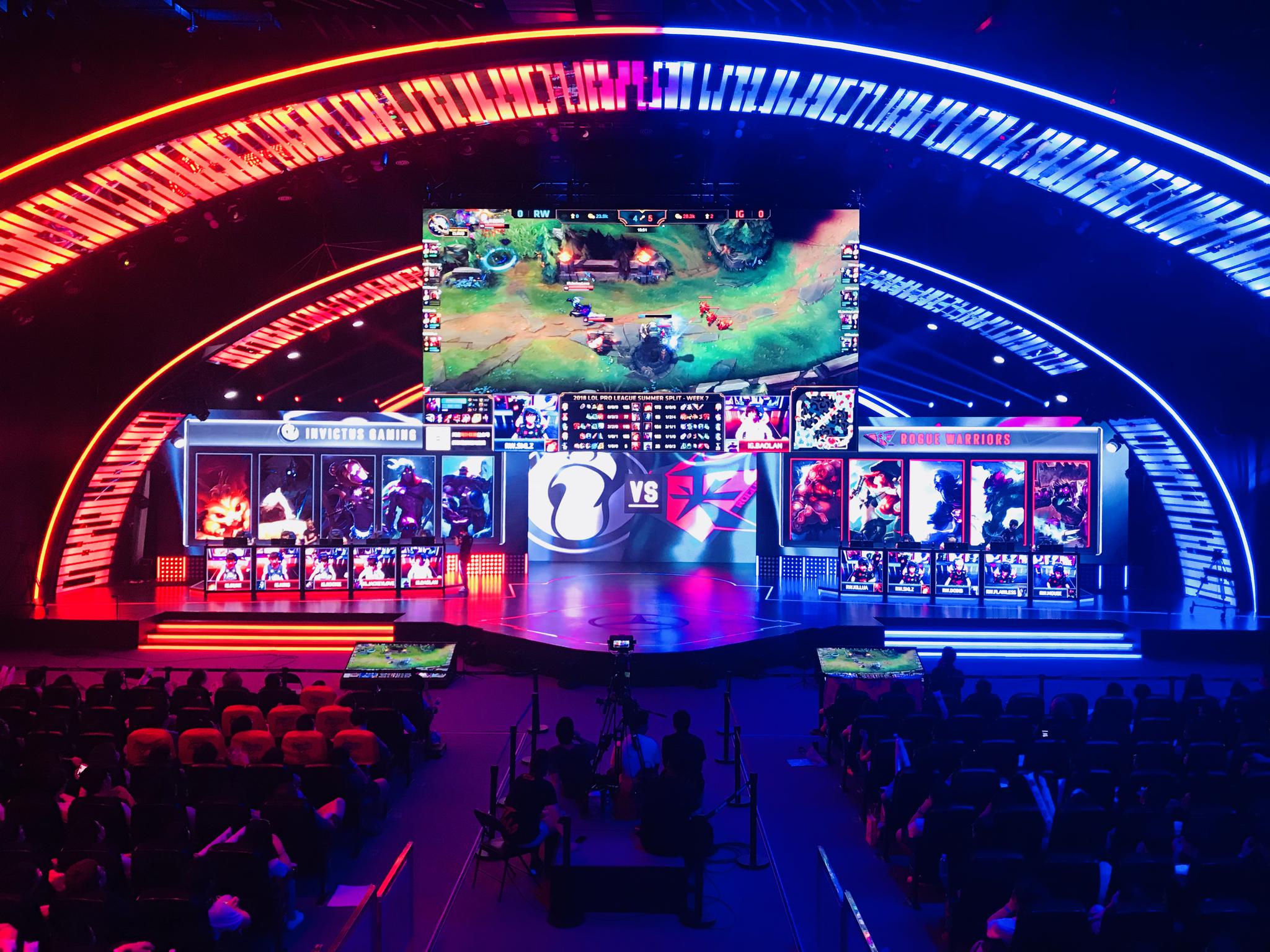 今天照片拍得可还行！好久没来LPL场馆，今天的比赛真的很精彩|场馆|电子竞技|比赛_新浪新闻