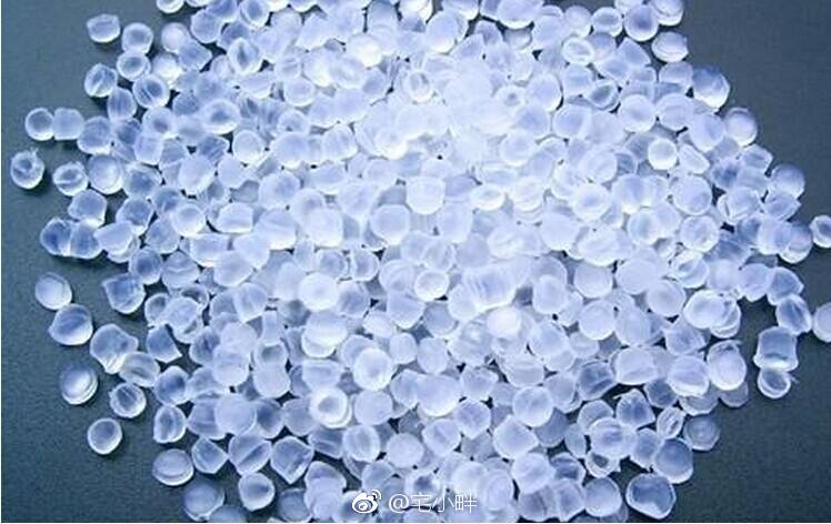 pvc英文名polyvinyl chlorid，英文缩写PVC