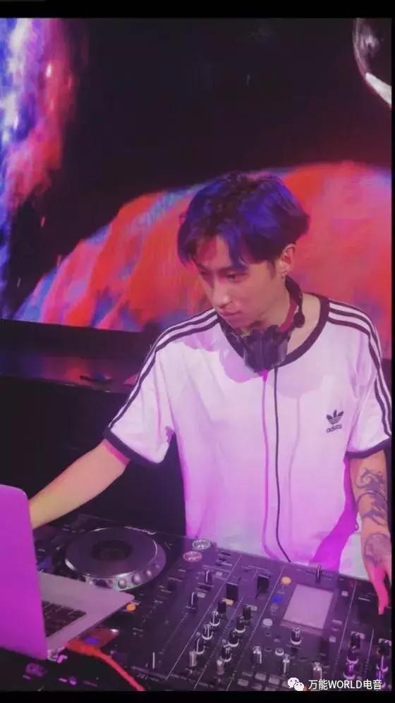 万能world 夜行动物电子音乐节：22位超强DJ助阵 小伙伴们约吗|音乐节|电子|音乐_新浪新闻