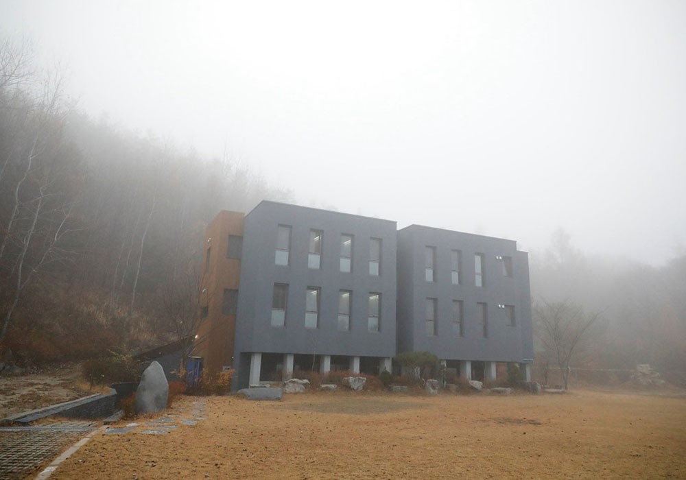 探访韩国花钱才能进的监狱，每晚600体验者说外面生活才是监狱|监狱|牢笼|韩国_新浪新闻