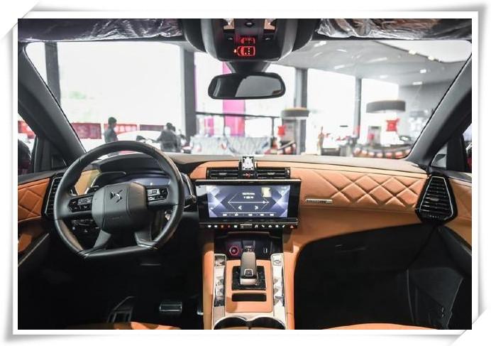 首台长安DS7到店, 入门售价仅20万出头, 途观L、CRV还怎么卖-新浪汽车