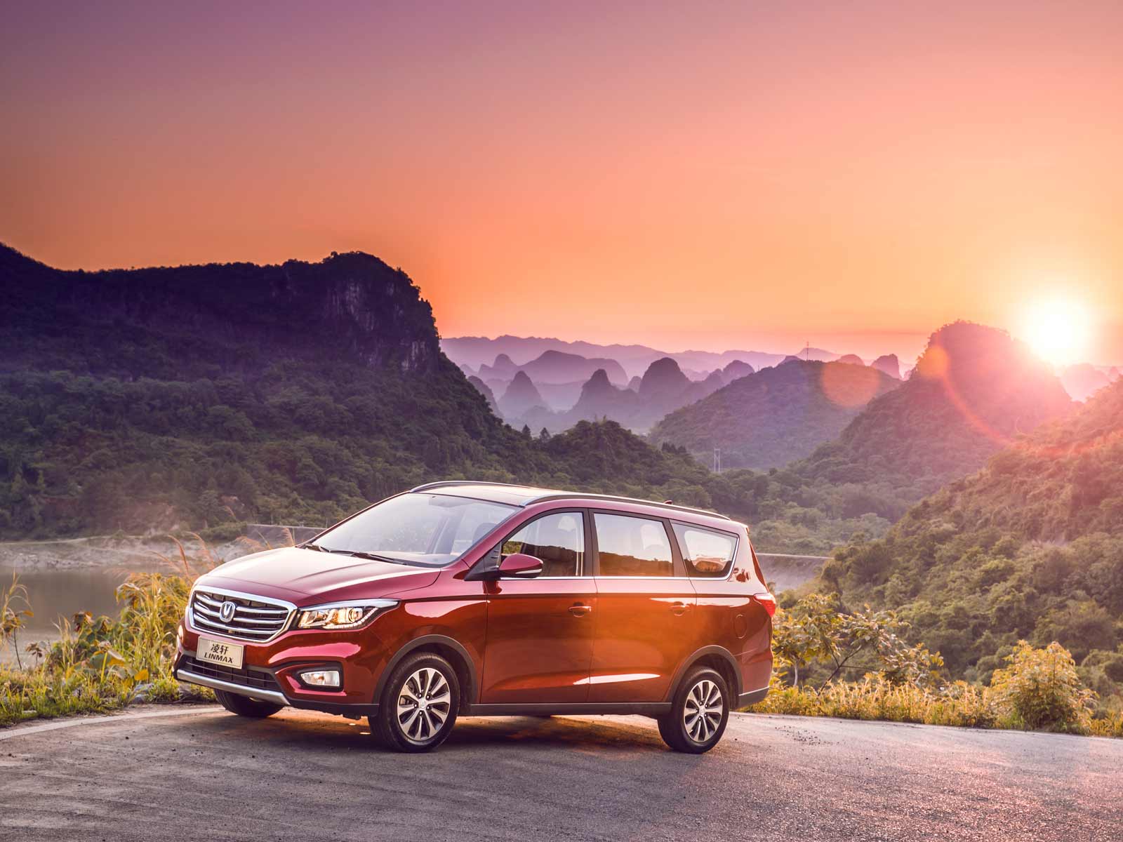 搭1.5T＋七座空间，价格亲民的MPV来了，6.79万起售-新浪汽车