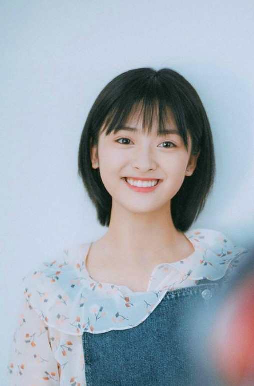 沈月,纯天然自然美,一个不化妆也很漂亮的女孩子沈月自然美女孩子新浪新闻