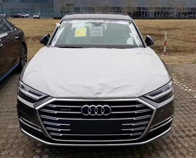 网友4S店提奥迪A6L，却意外发现全新奥迪A8L，自动驾驶技术亮了-新浪汽车