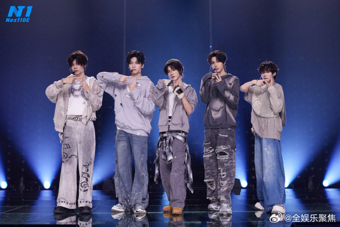 NexT1DE新歌《大不了》舞台首秀燃爆内娱