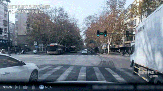 尚界H5搭载华为乾崑智驾ADS4系统，3颗4D毫米波雷达精准识别鬼探头-新浪汽车