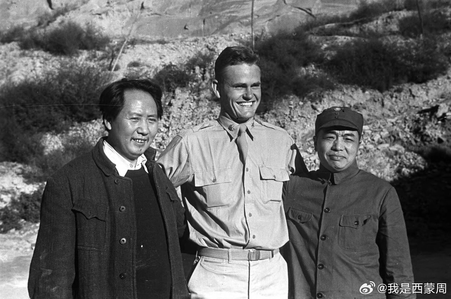 美国记者Harrison Forman与教员、彭总延安合影|毛泽东|延安市|陕西省|拍摄_新浪新闻