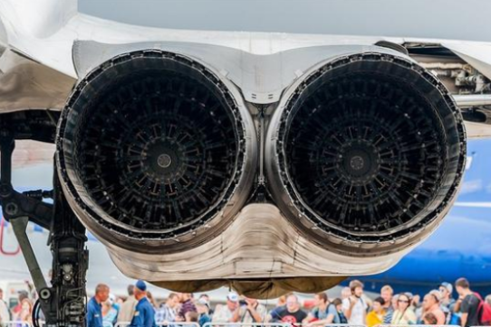 俄最新发动机NK32沿用实心叶片，并非造不出空心叶，关键省钱|喀山|叶片|发动机_新浪新闻