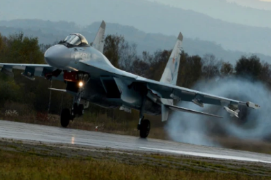 J-11D战斗机虽然前途未卜，但支撑了歼11B和歼15的改进|歼11|三代半战机|前途_新浪新闻