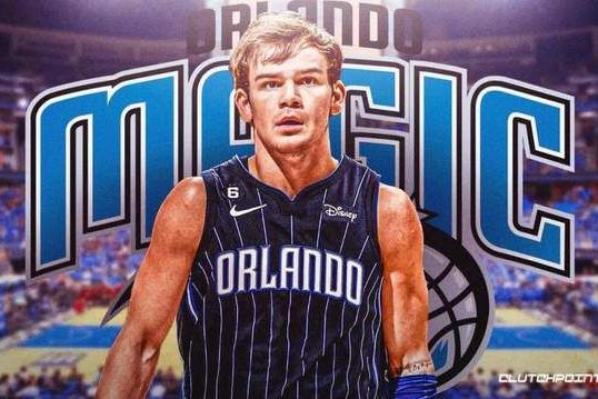 扣篮王麦克朗签约魔术！独行侠计划裁掉麦基：重新签下大莫里斯|麦克朗|独行侠|麦基_新浪新闻