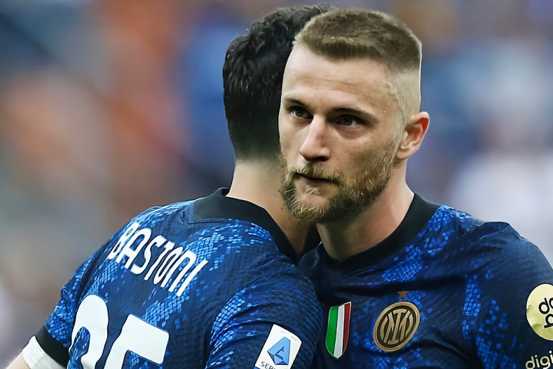 8000万+9000万+1亿！国米被挖空，孔蒂对老东家下手，转会创纪录|马丁内斯|国米|国际米兰_新浪新闻