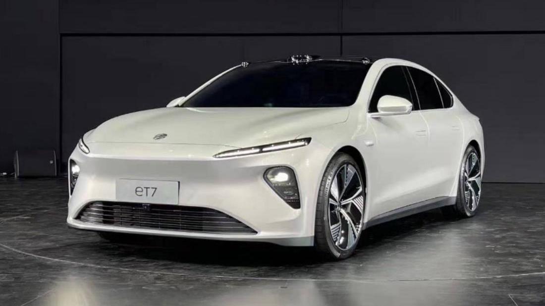 蔚来ET7试制版实车曝光，续航1000公里，明年第一季度交付！|汽车资讯|国产|新能源_新浪新闻