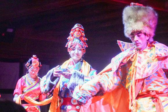 去高原藏地旅行，最能代表藏族文化的三样东西，你知道了吗？|高原|酥油茶|青稞酒_新浪新闻