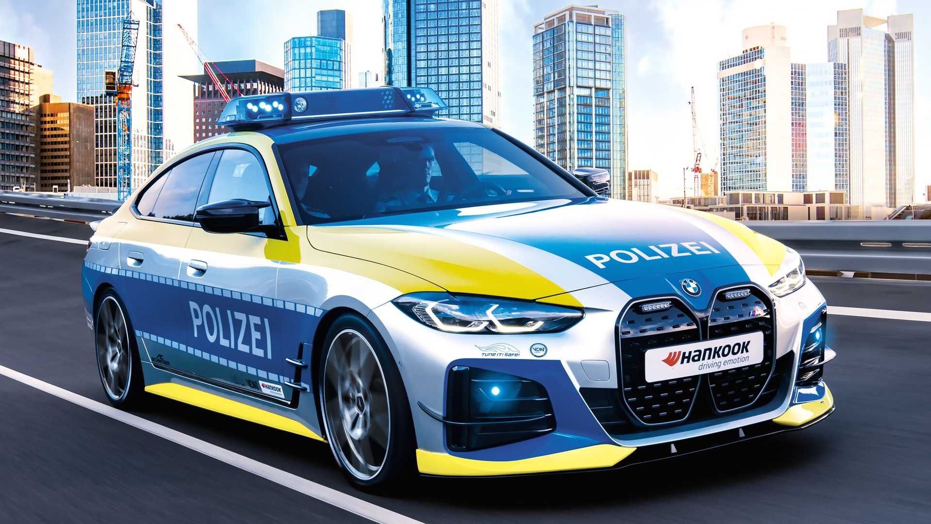 宝马I4 警车 by AC SCHNITZER|汽车资讯|35-50万三厢车|新能源_新浪新闻