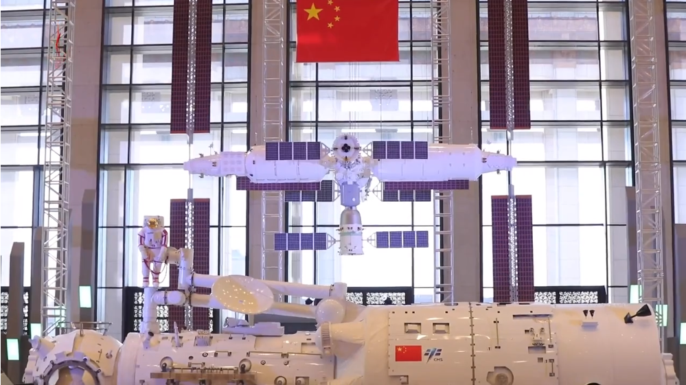 欢迎打卡！中国载人航天工程三十年成就展亮点多多|第一军视|中国载人航天工程_新浪新闻