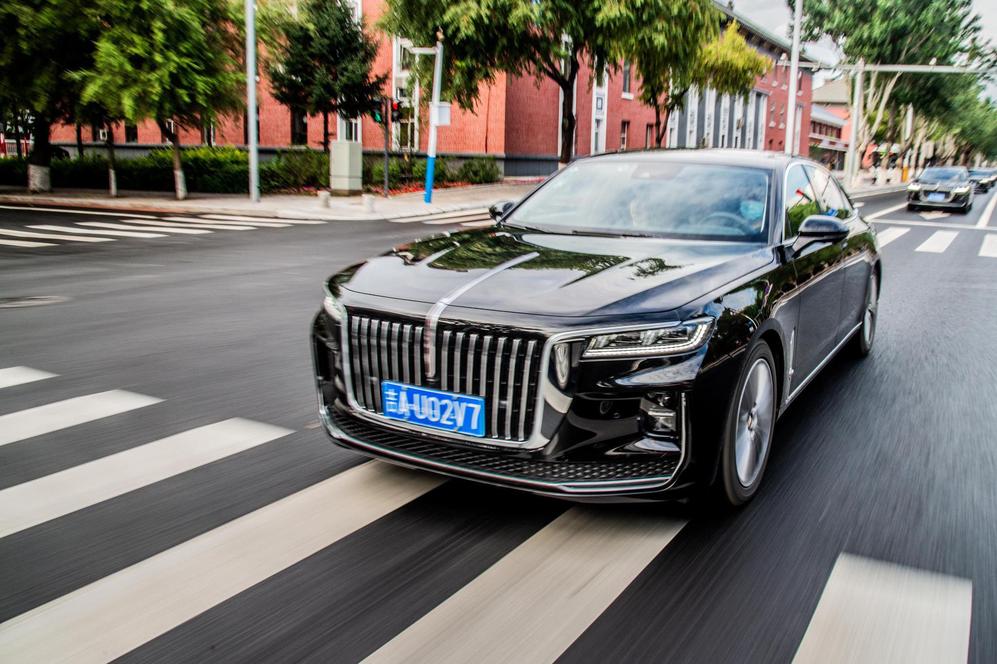 开红旗H9是什么感觉？车主：将会有意想不到的“烦恼”-新浪汽车