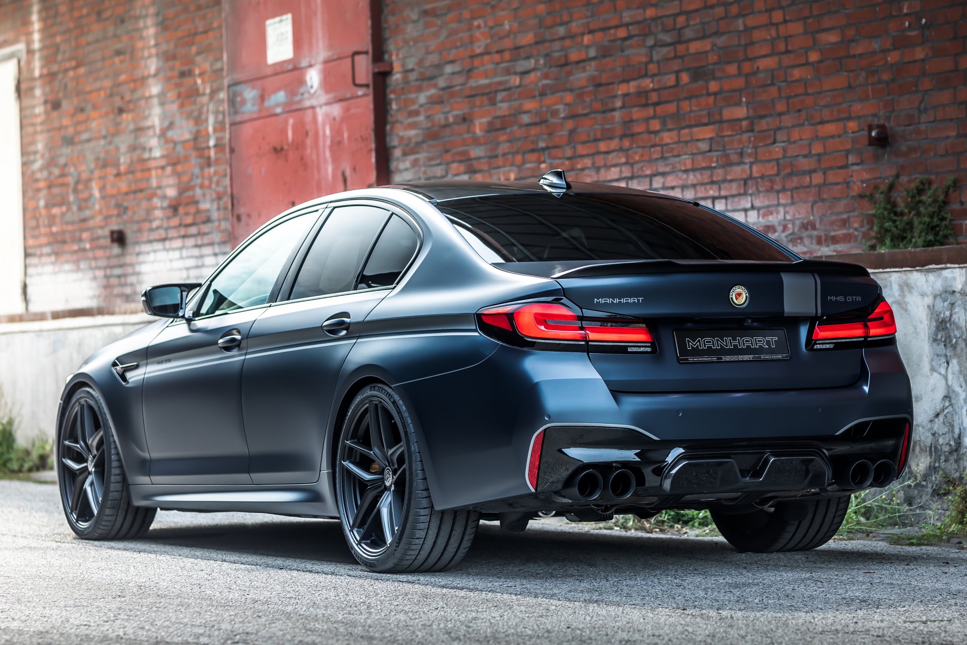 宝马M5CS的基础改装 动力788匹935牛米扭矩输出-新浪汽车