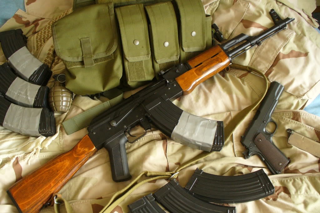 它叫AKM 于57年研发 生产1200万枝 产量比AK-47还高|产量比|弹匣|卡拉什尼科夫|枪机|枪口_新浪新闻