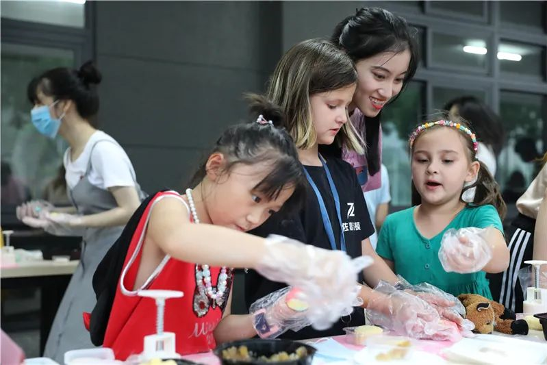 广东以色列理工学院举办“Nice 兔 Meet U”活动共度中秋|理工学院|以色列|冰皮_新浪新闻