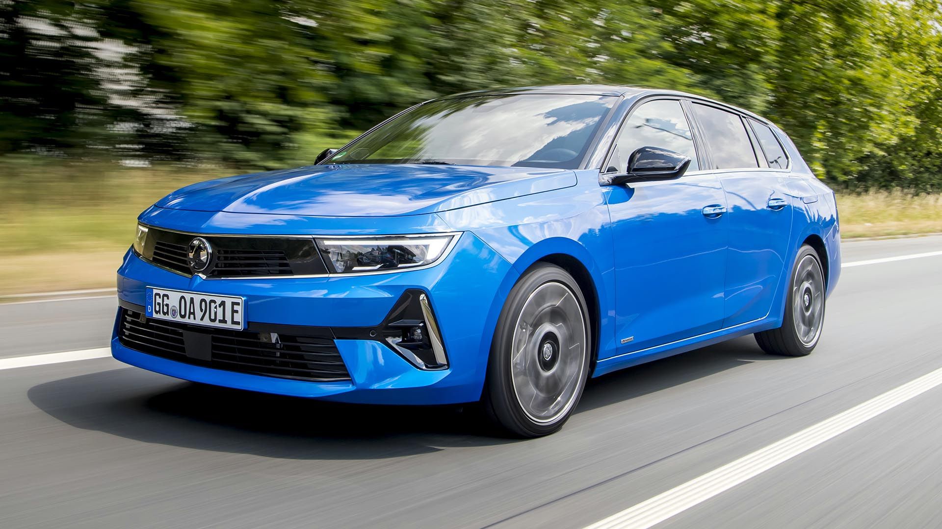 2022款欧宝Astra Sport 旅行版|汽车资讯|15-20万两厢车|新能源_新浪新闻