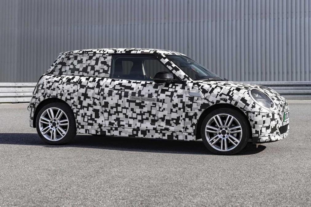 2023款Mini双门版谍照曝光-新浪汽车