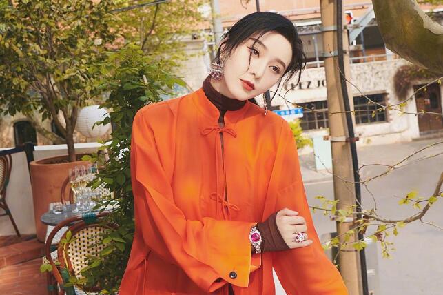 范冰冰身穿中式套装，再次力挺国货品牌，引领中国风走向世界|范冰冰|国货|中国风_新浪新闻