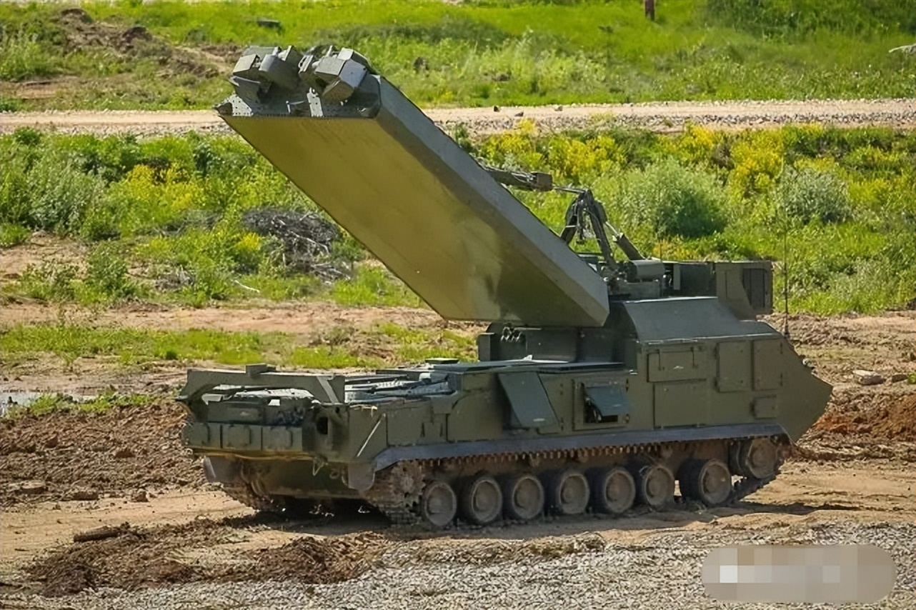 胡扯被揭穿：独门装备成铁证，俄军反炮兵阵地被乌军炮兵摧毁|炮兵|俄军|阵地|乌克兰|独门_新浪新闻