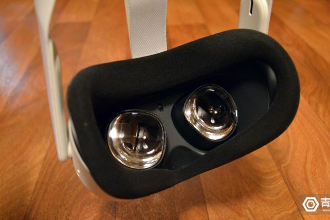 Oculus Quest 2/Quest/Rift S屏幕显示对比|OLED|屏幕|像素_新浪新闻
